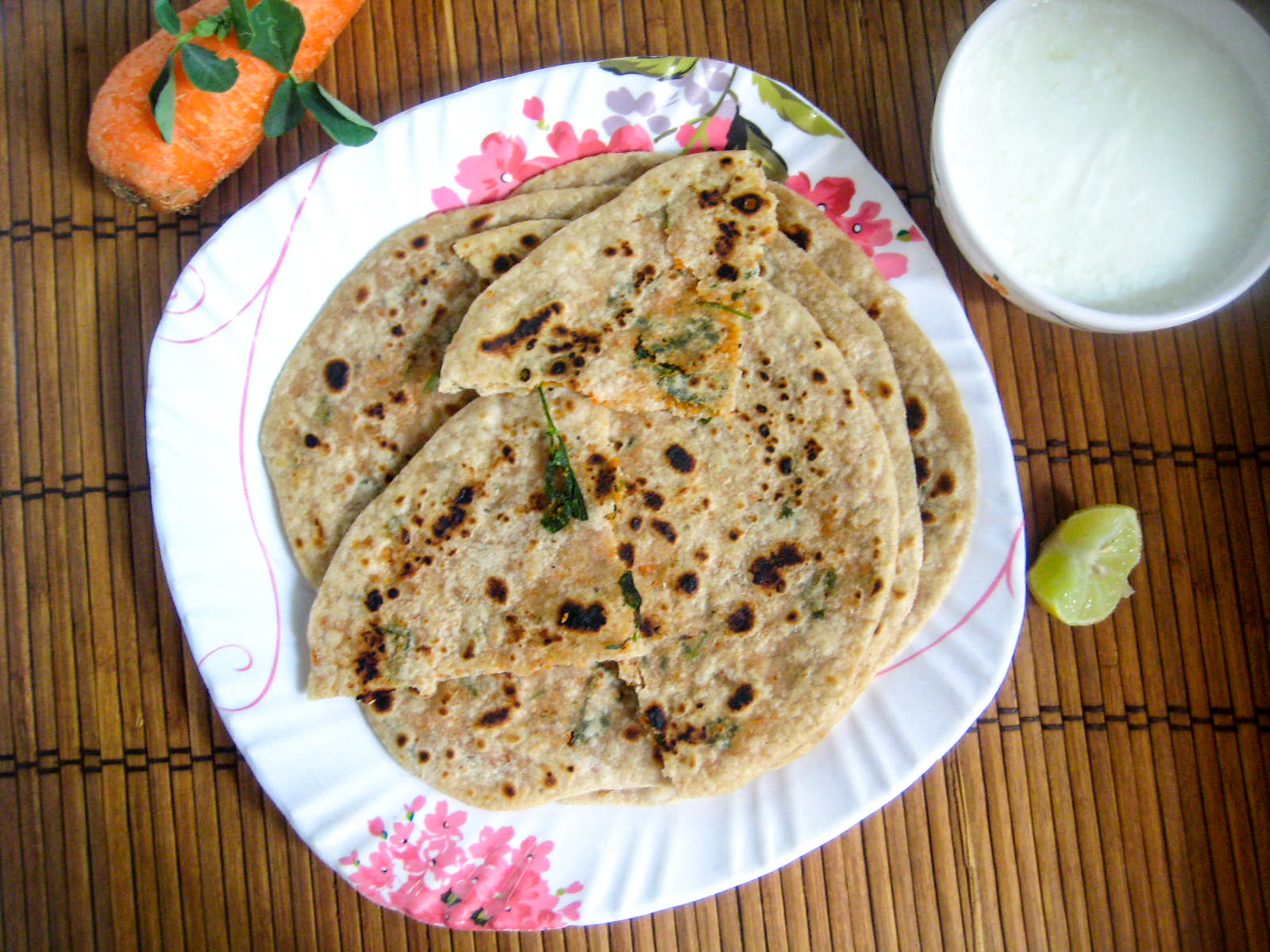 madhuri's kitchen: Carrot Methi Paratha Recipe / Stuffed Methi Paratha ...