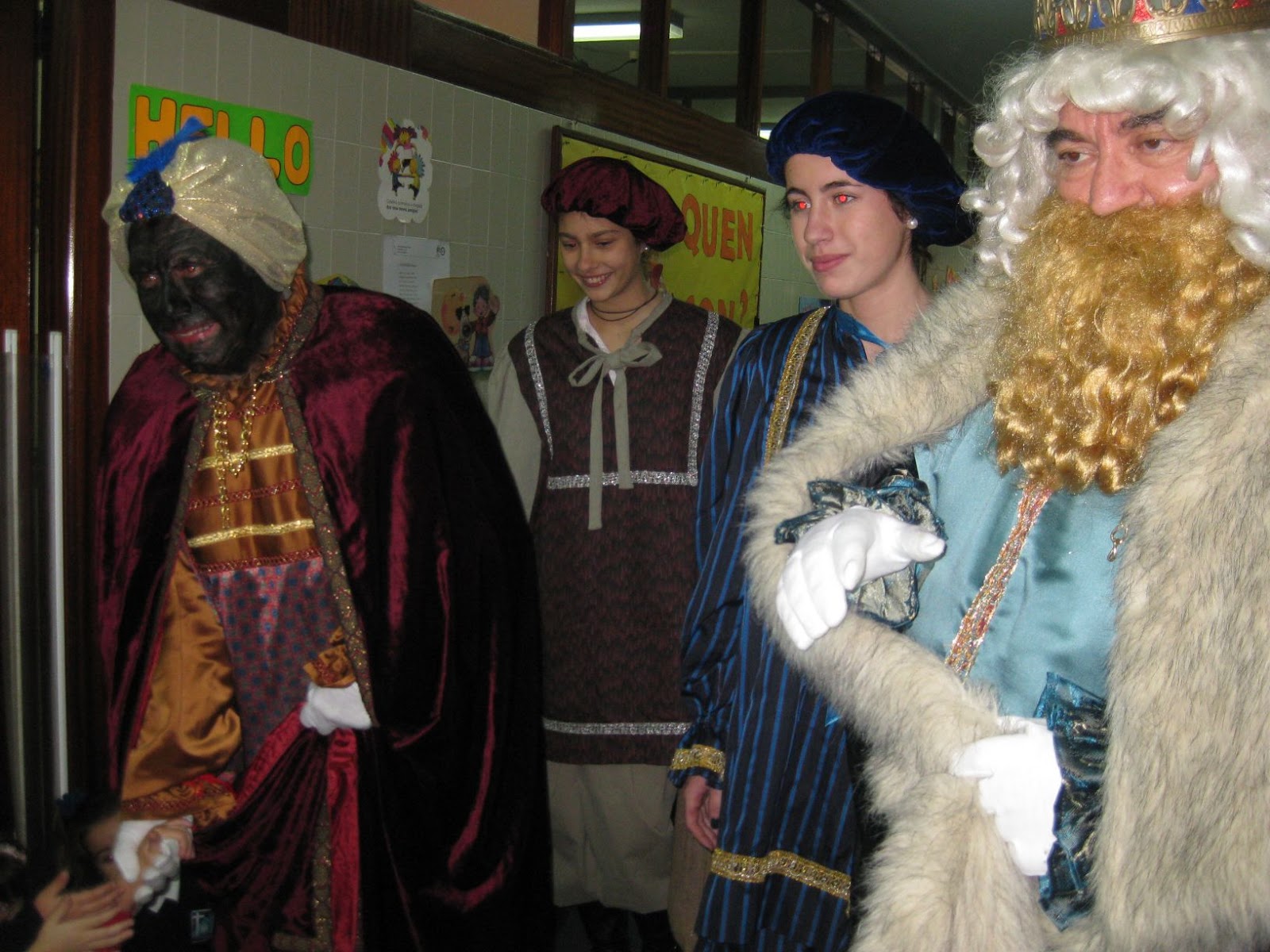 1º y 2º de Primaria: CHEGAN SS.MM A E.INFANTIL