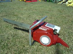 VINTAGE CHAINSAW COLLECTION: WRIGHT GROUP OF SAWS.