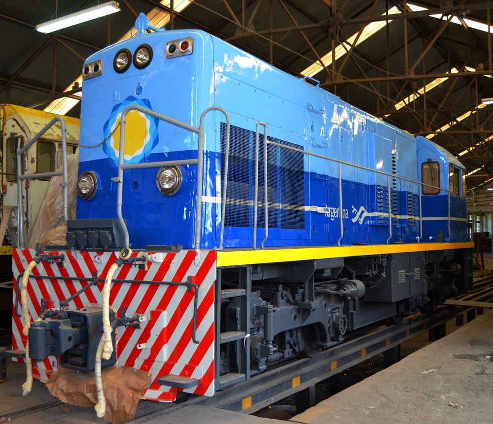 Rails sense fronteres: Locomotores dièsel elèctriques, sèrie 1500 de FEVE.