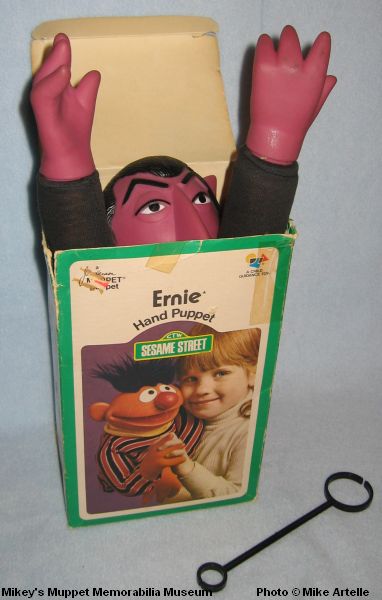 Mikey's Muppet Memorabilia Museum: The 1973 Count Puppet Box