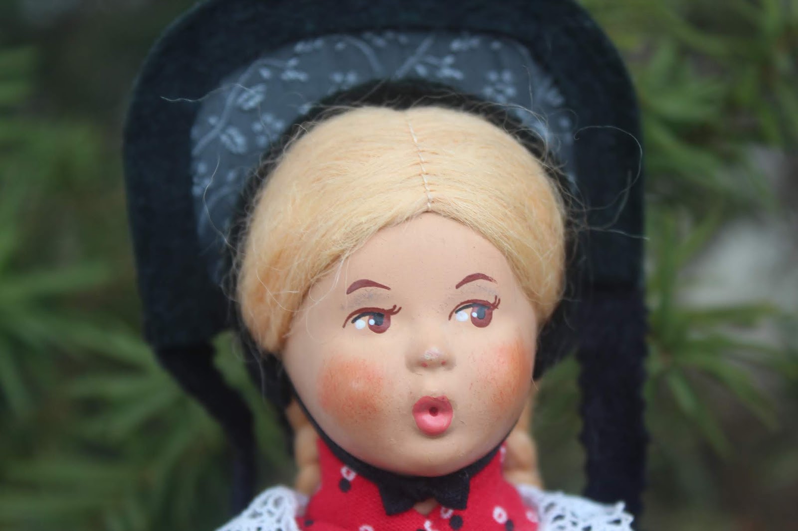 PLANET OF THE DOLLS: Doll-A-Day 2019 #95: Baitz Whistler