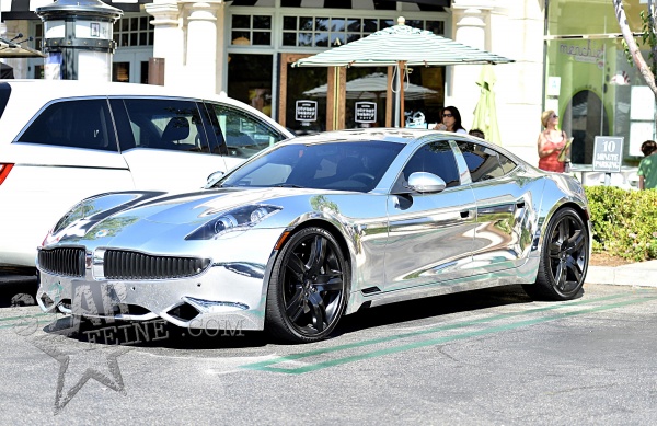 Starfeine: Justin Bieber Takes His Fisker Karma to Fleming’s!