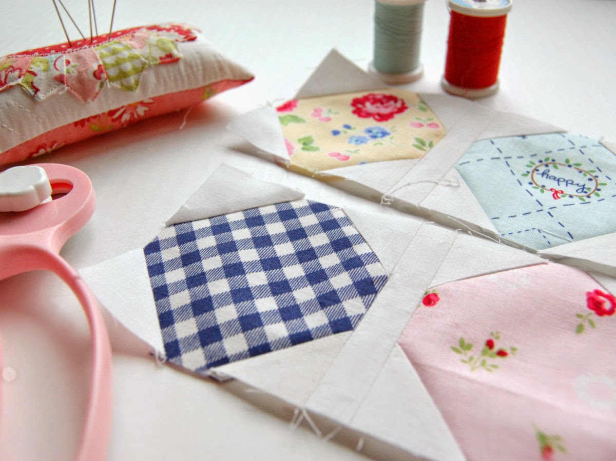 happy little cottage: Crochet Hook and Yarn Block