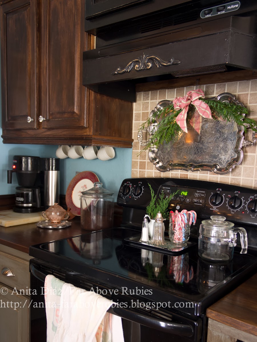Farmhouse Christmas Kitchen - Whispering Pines Homestead