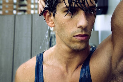 L'Homme du Jour: ALEX SPENS