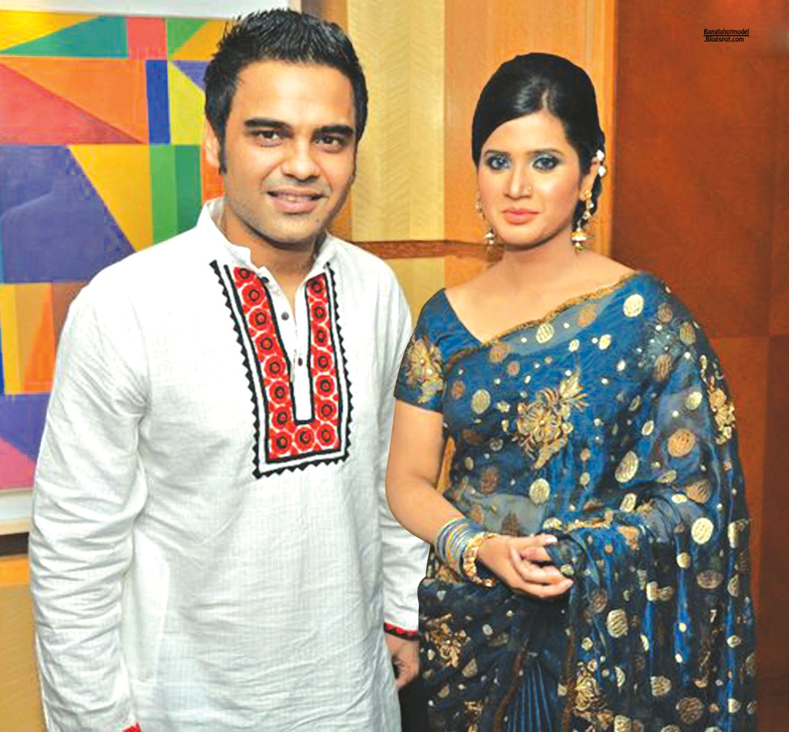 Mediaworld: Popular Bangladeshi Pop SInger Nancy New latest Photos