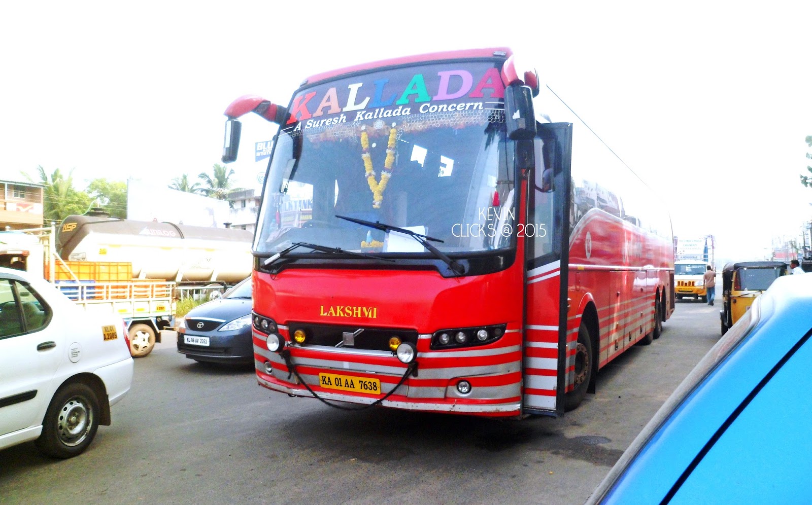 KEVIN CLICKS: Kallada travels Volvo B9R ..KA 01 AA 7638