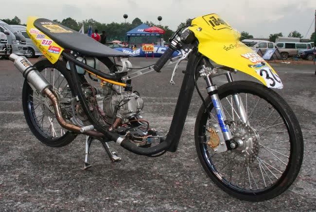 Modifikasi Motor Yamaha 2016: Foto Motor Drag Yamaha Fiz R