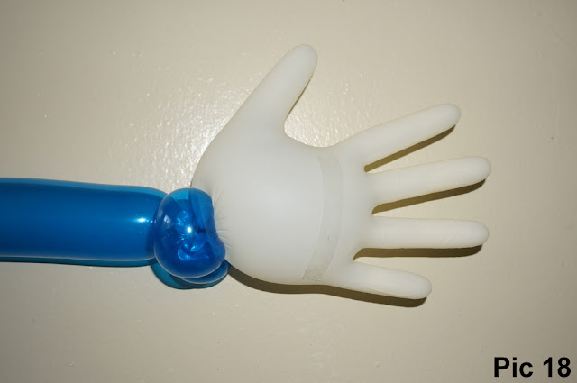 CLASSICAL: How to make hand signs (Like! Thumb up) out of balloons
