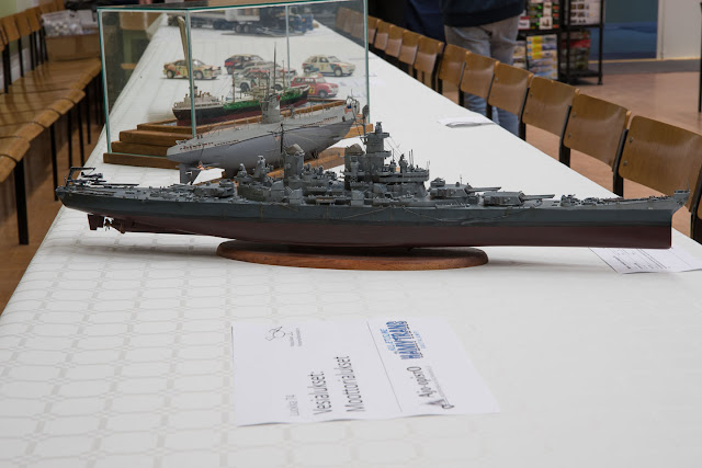 Scale models and dioramas