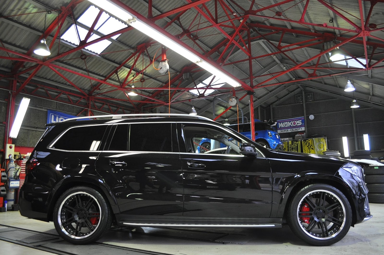 Mercedes-Benz X166 GLS350d on R21 WORK GNOSIS GR202 | BENZTUNING