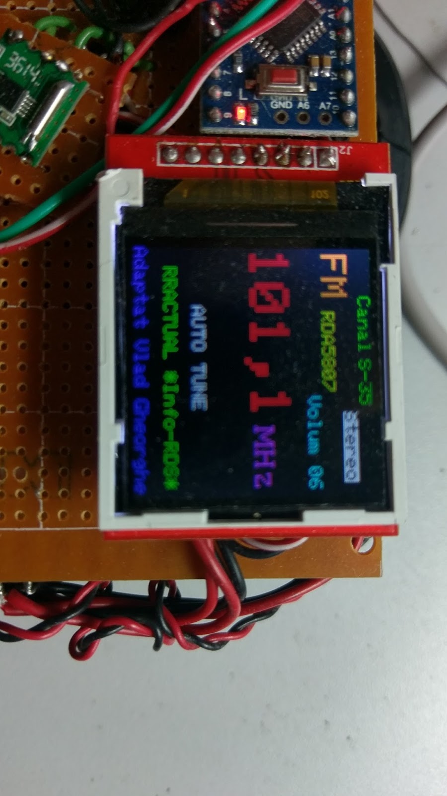 Vlad Gheorghe: Radio cu RDA5807, TFT 1,44"