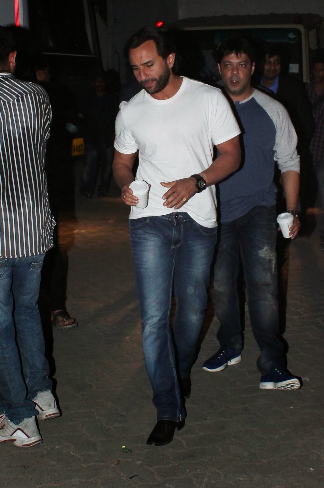 Saif Ali Khan 'Bullett Raja' promotin Event gallery - Hot PHOTOSHOOT ...