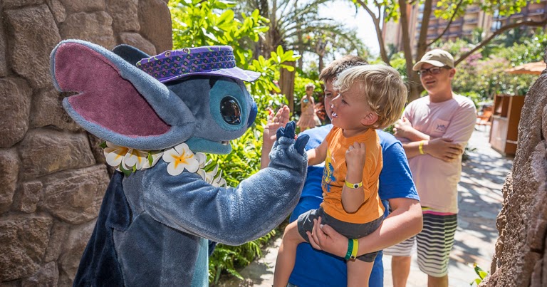 Tales of the Flowers: Disney's Aulani Day 11 Part 2 Making Leis and ...