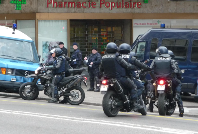 Gsg9 1/87 Unité spéciale: Les BRAV-M de la Préfecture de Police de PARIS