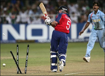 World Sports Picture: Clean Bowled By Great Fast Bowler