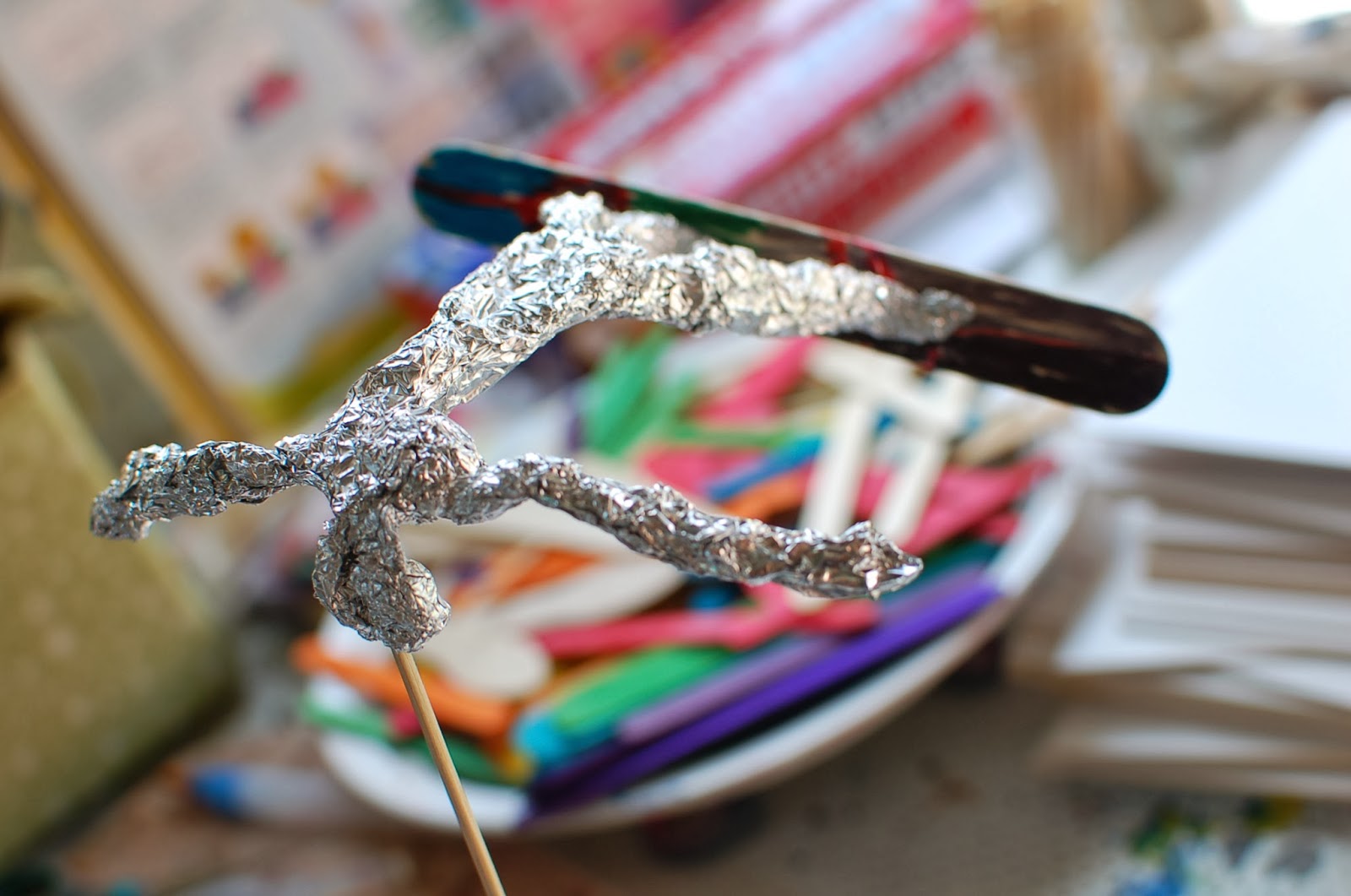 Sunnyside Art House: Winter Olympics Lesson - Part One (Tin Foil Trophies)