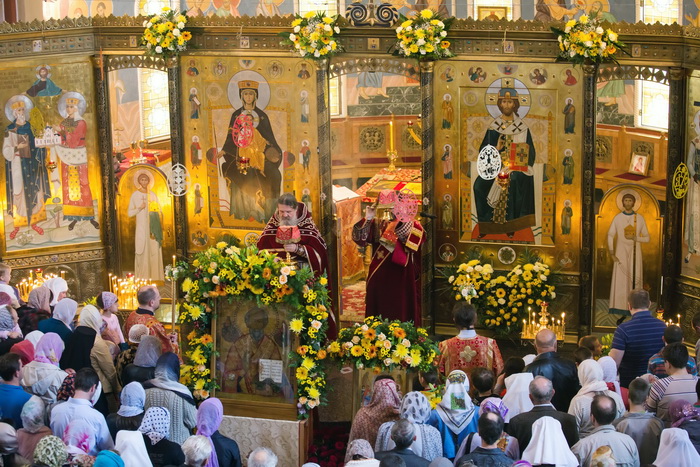 Why do we burn Incense in the Orthodox Church? - The Catalog of Good Deeds