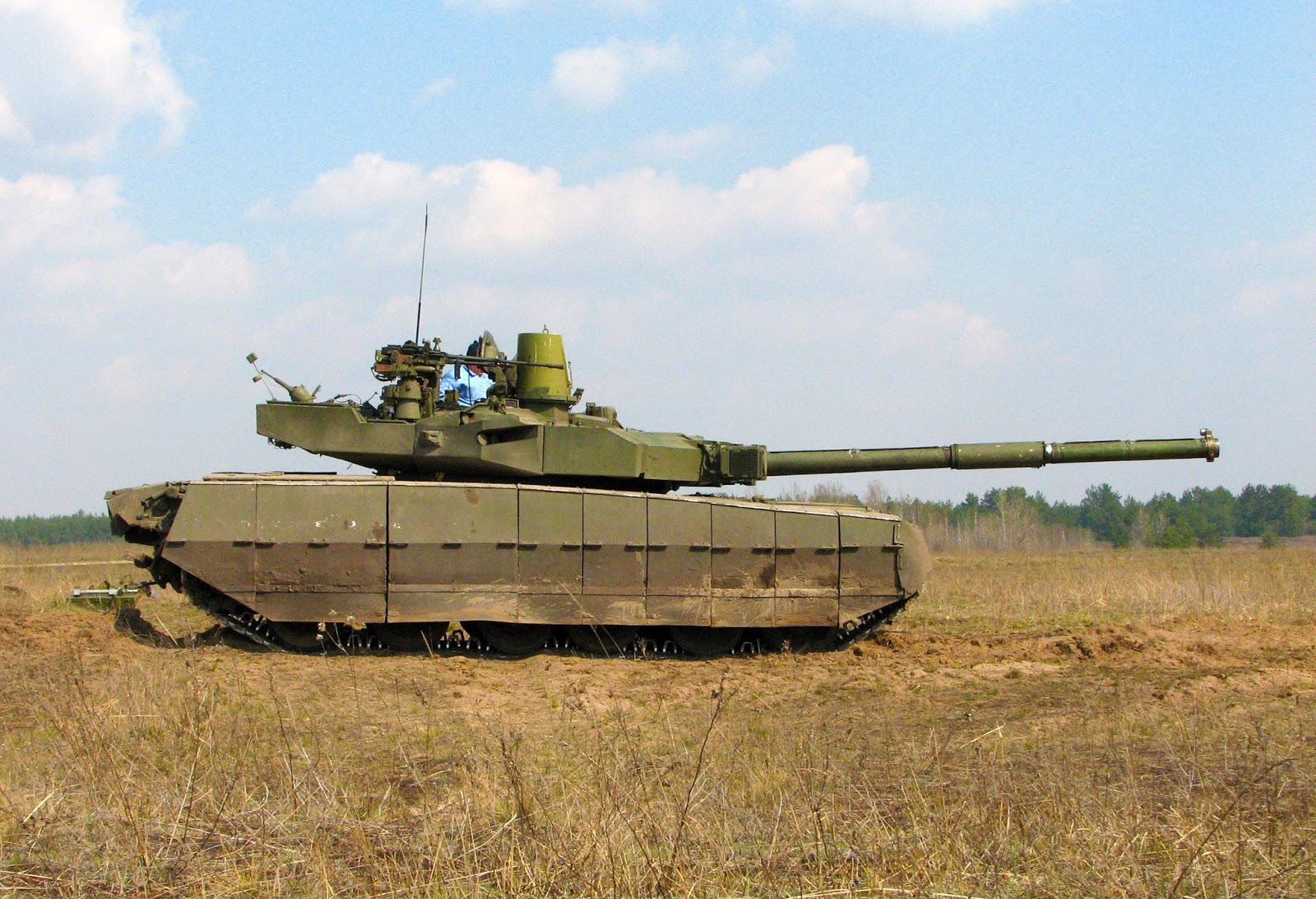 Glavcom: T-84 Oplot ukrainian main battle tank