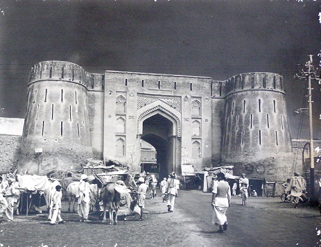 Heritage of Haryana: Grand Barsi Gate of Hansi