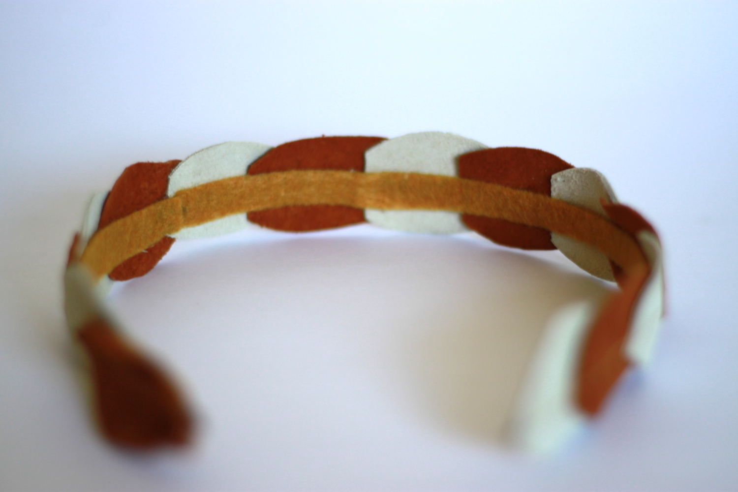 Vivian Eileen: Leather Leaf Headband Tutorial