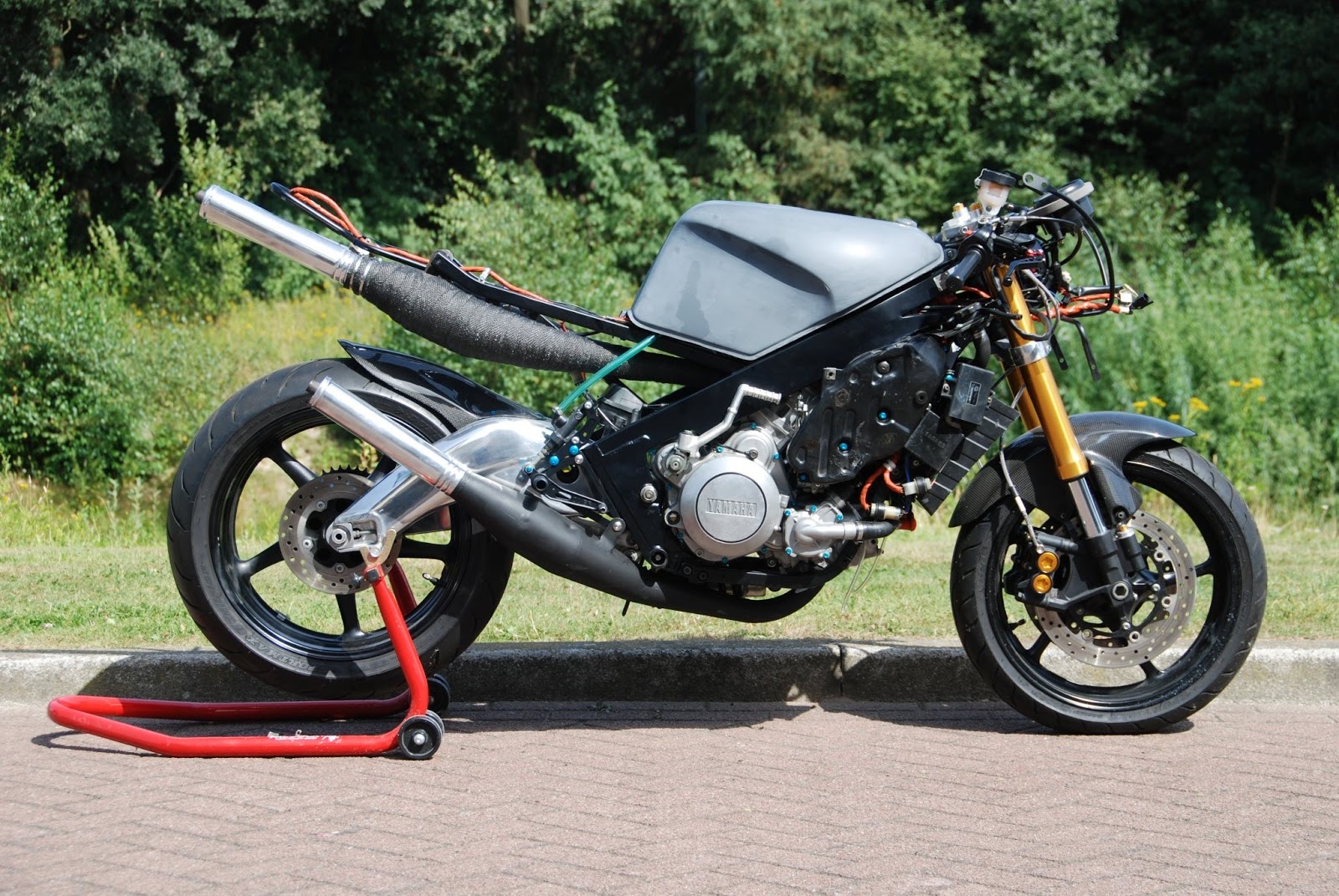 Yamaha RD500: Rebuild the bike