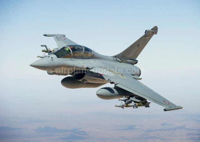 Dassault Rafale Fighter Jet Specs, Cockpit, Engine, and Price ...