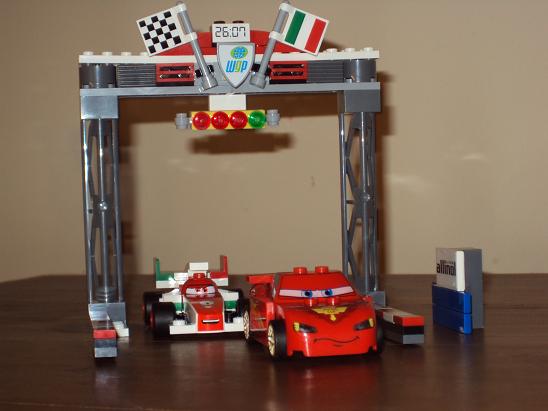 Boris Bricks: LEGO Cars #8423 World Grand Prix Racing Rivalry Picture