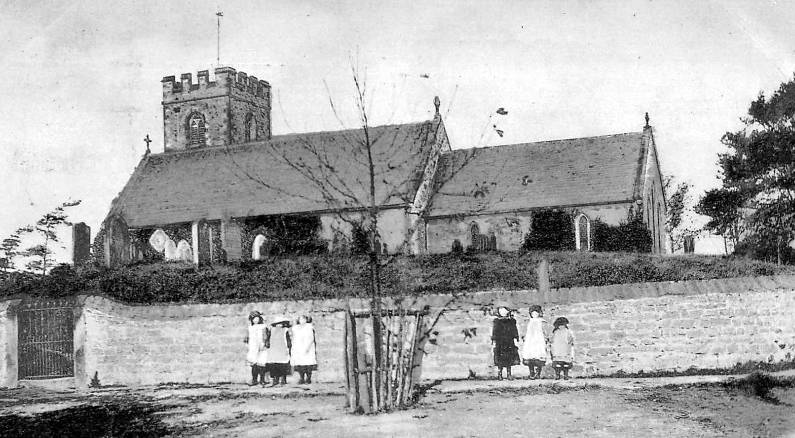 Tour Scotland Photographs: Old Photograph Parish Church Bishopton Scotland