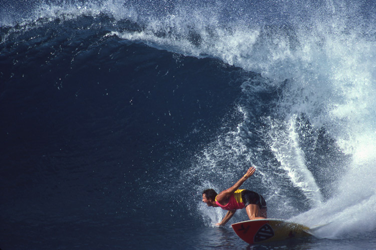 Offshore Winds: Mark Richards & The Surfing Hall of Fame