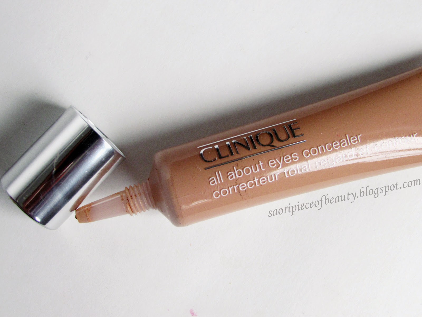 A piece of beauty: All About Eyes Concealer от Clinique