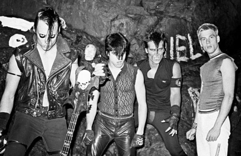 Misfits Walk Among Us 1982