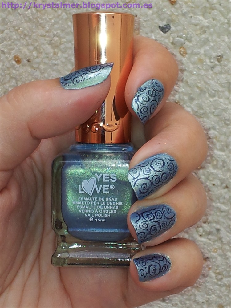 .: Azul turquesa con espirales oscuras