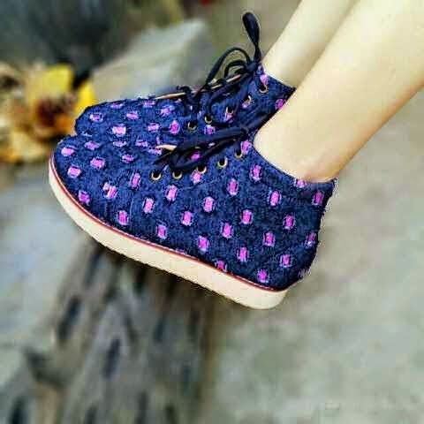 Sepatu Kets Casual Denim Glitter | Langit Online