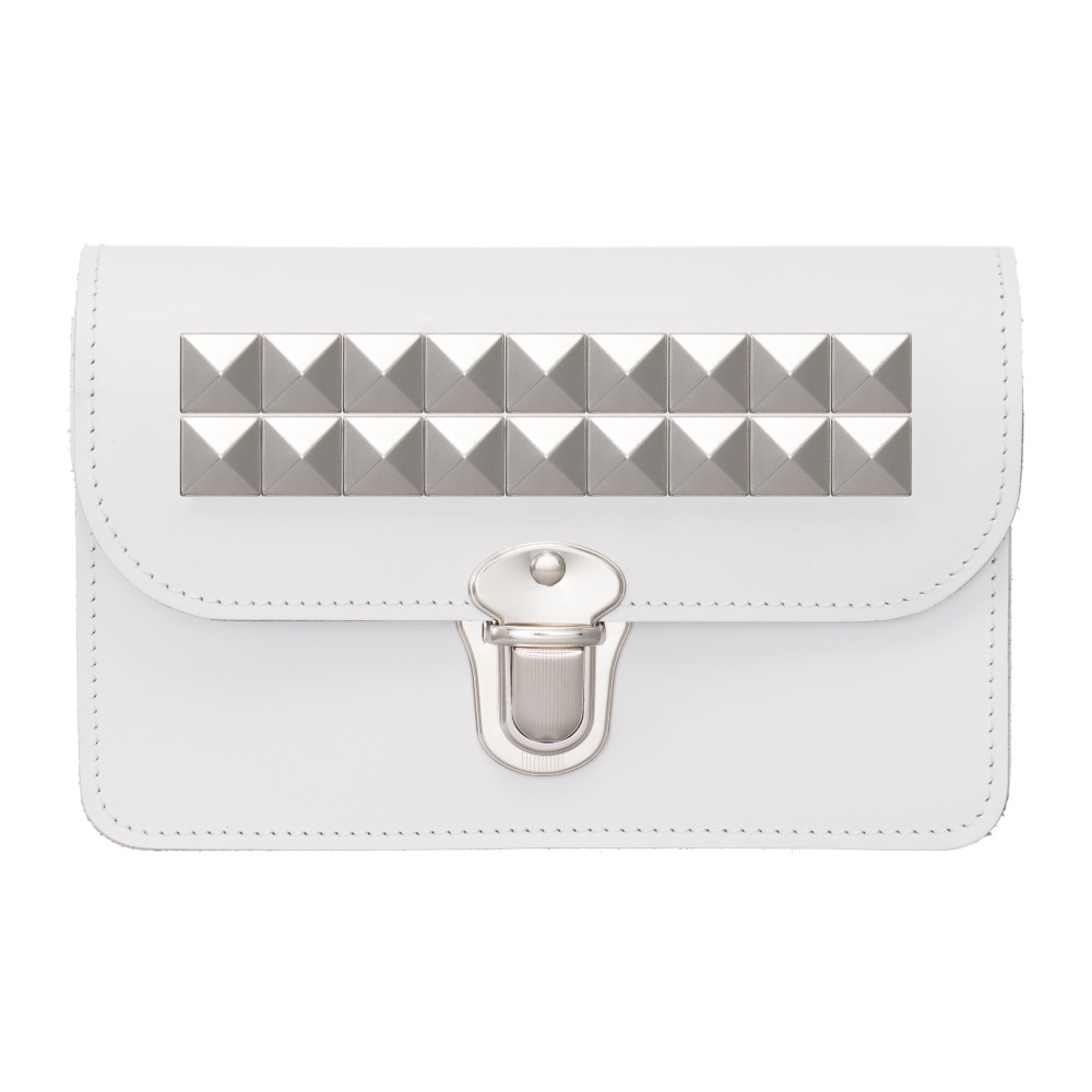 財布：COMME des GARCONS Stud Wallet Collection｜コムデギャルソン店舗マップ