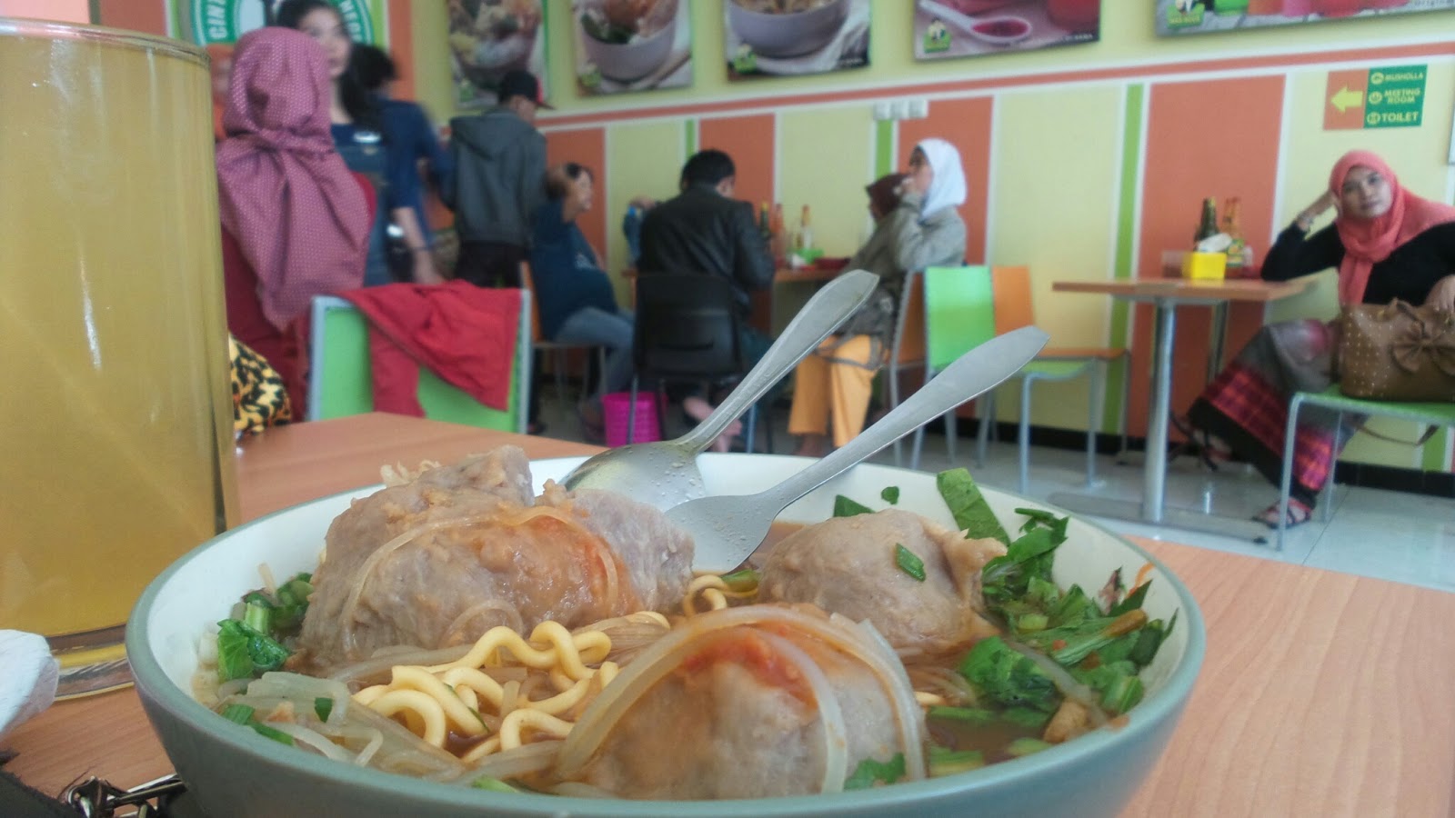 Mau Bakso Gratis Seumur Hidup? Yuk Kita Intip Bakso Klenger Mas Agus ...