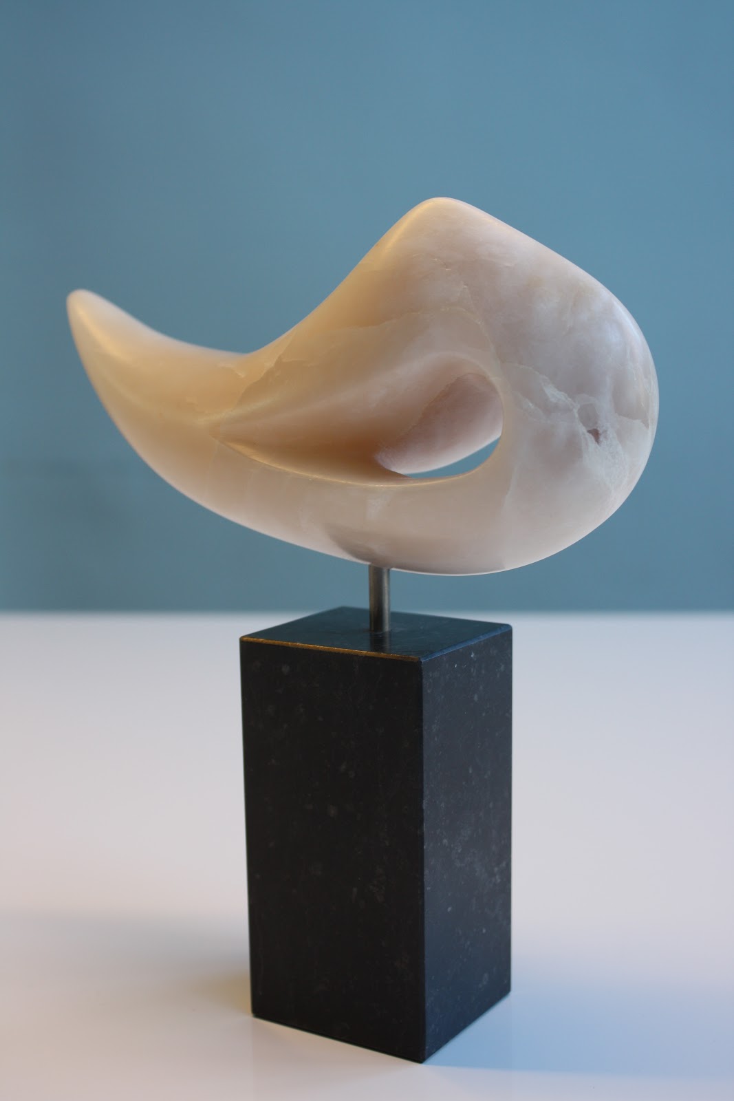 Simone van Olst: Paar nieuwe beelden bij expo KNH galerie in Haarlem