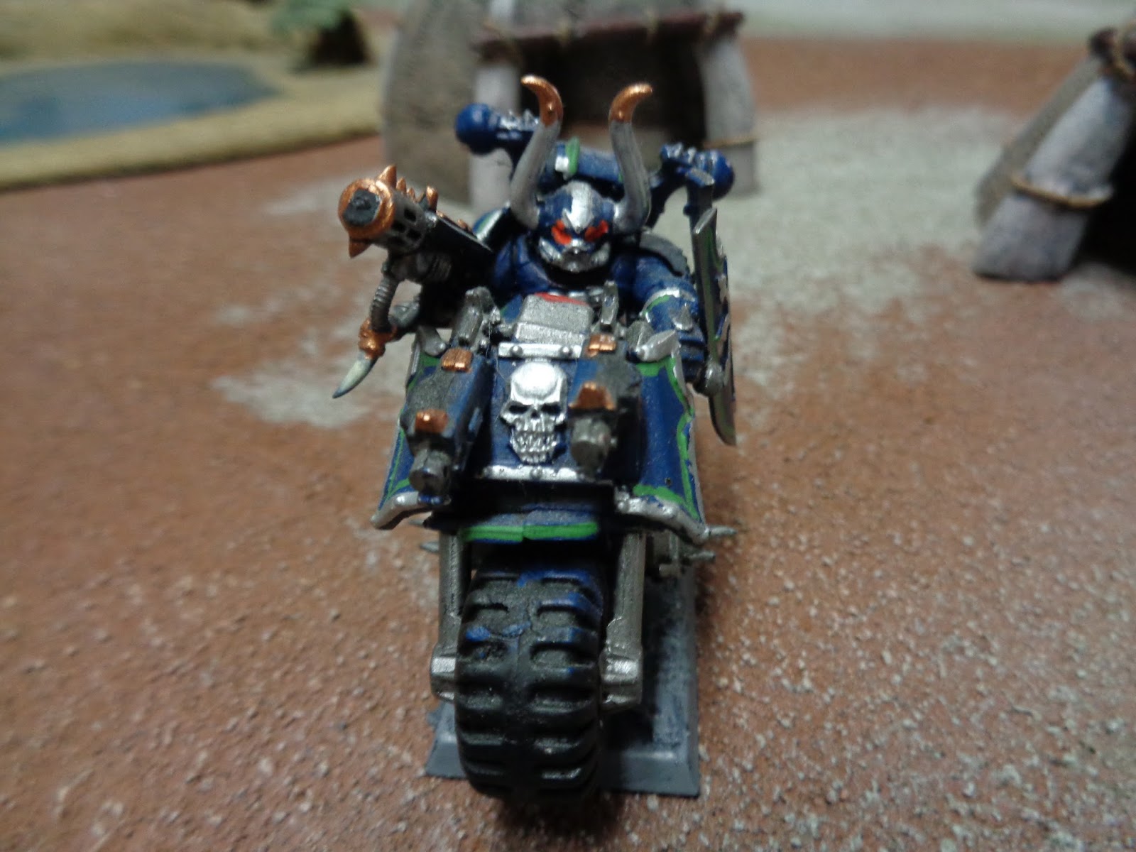 Alpha Legion attack bikes