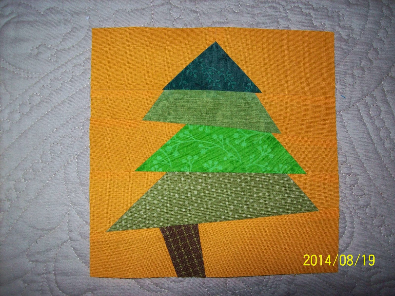 Quilting block swaps Australia: "wonky tree" for Bellezza