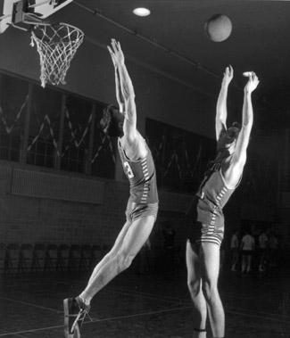 Vintage men and XXI century: Alan B. Stone of Montreal