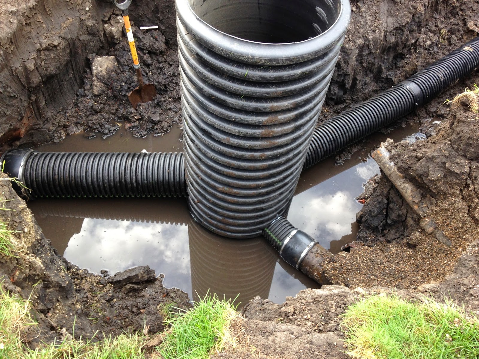 WAKONDA GROUNDS: First Tee Drain Project