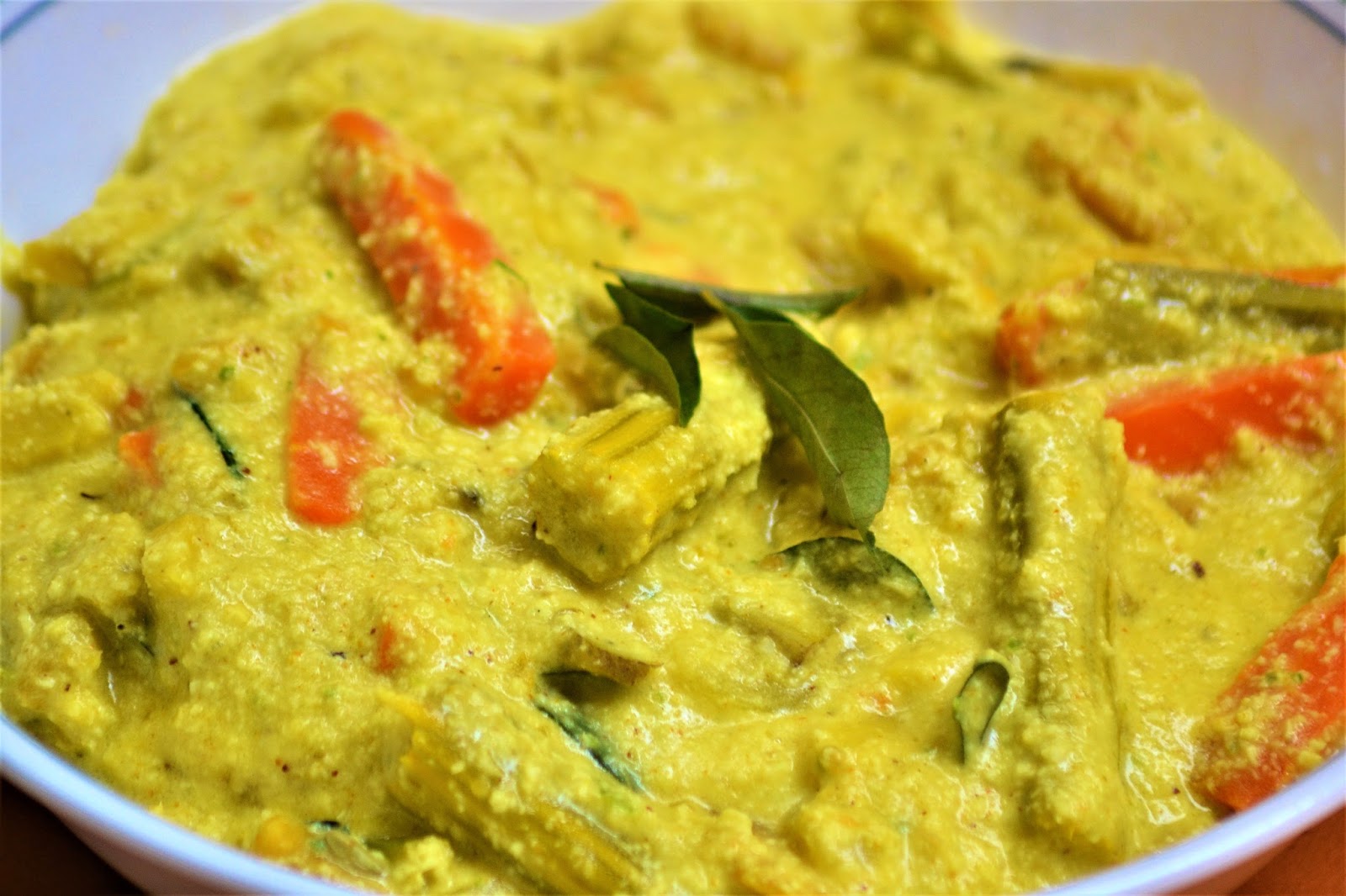 Ruchikaram: Onam Vishu Sadya Aviyal | Kerala Sadya Aviyal | Malabar ...