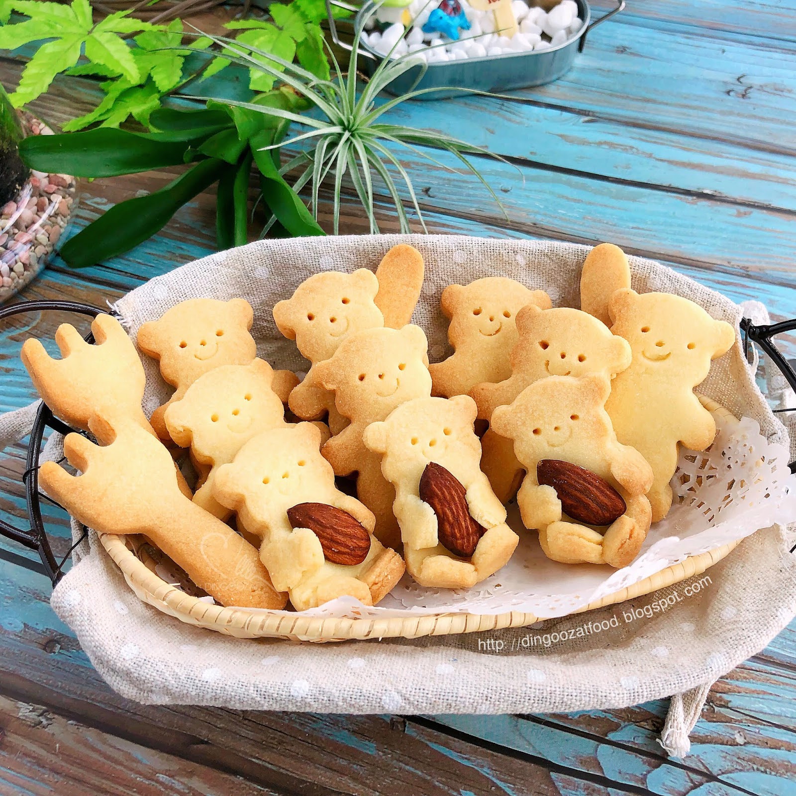 Miki's Food Archives : Cute Bear Shortbread Cookies 可爱小熊牛油酥饼