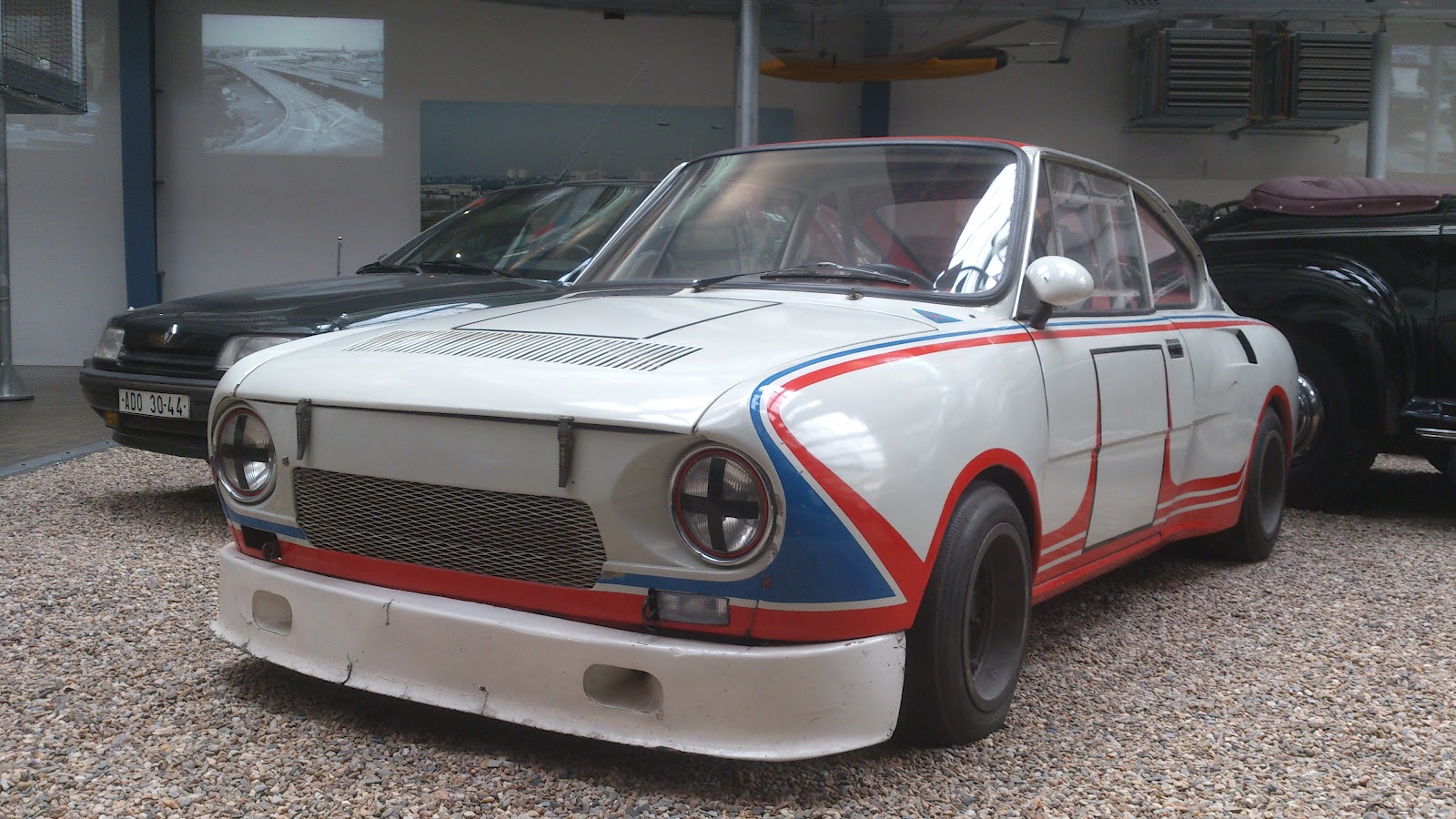 Life On Cars: Czech out these stunning classic cars from the Prague ...