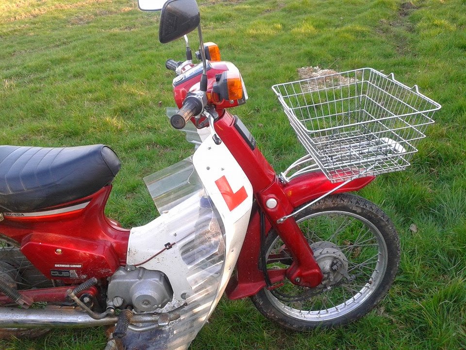 Fat Bloke Travels: Honda C90 Front Rack Fitted