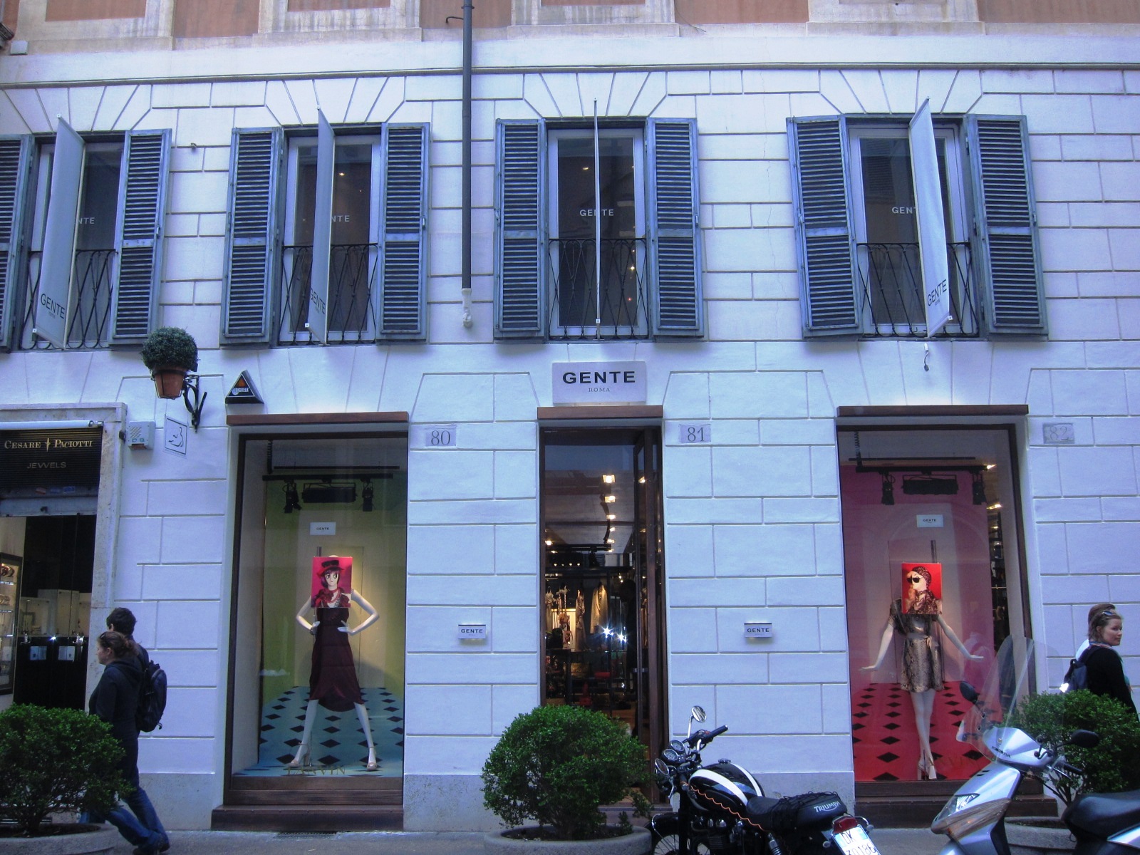 ludalmagro: Multimarcas "Gente"- ROMA