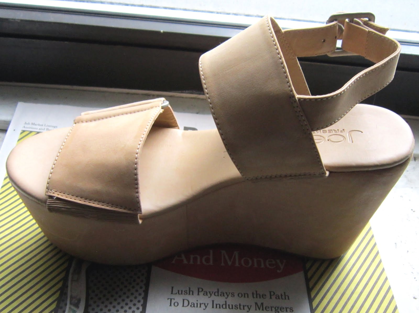 Idiosyncratic Fashionistas: Play with Your Clothes - Leopard Shoes, Meow!