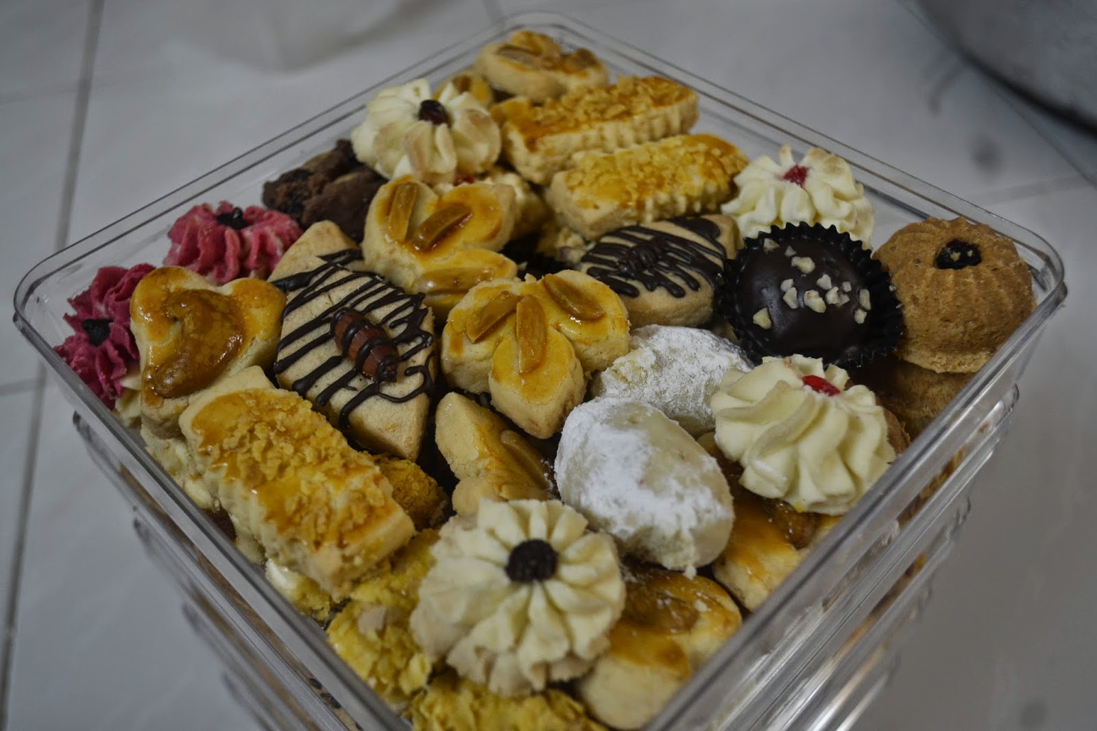 Mariani Cookies: ANEKA BISKUT BY KAK ANI