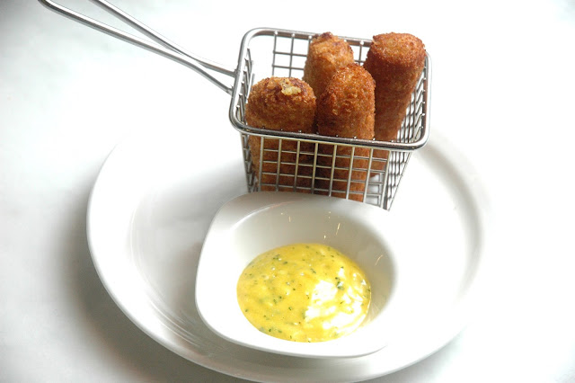 DUDE FOR FOOD: Eating Well and Living Well, Simplified. At Kitchen 1B.